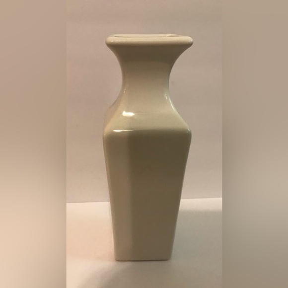Haeger | Accents | Vtg Haeger Cream Pottery Vase 2 Inch Mcm Art Deco ...